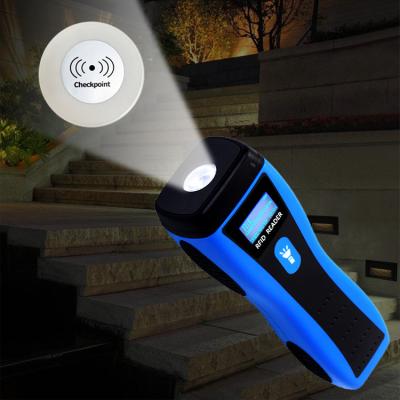 Cina IP67 Electronic Guard Tour System Device Trasmissione dati USB Tre Illuminazione 100g in vendita