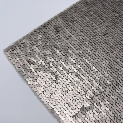 Cina Materiale tessile di ricamo per abbigliamento M01-022 in vendita