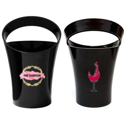 Cina Edizione limitata di plastica riutilizzabile Moet Chandon Cooler di Champagne Ice Bucket 101oz in vendita