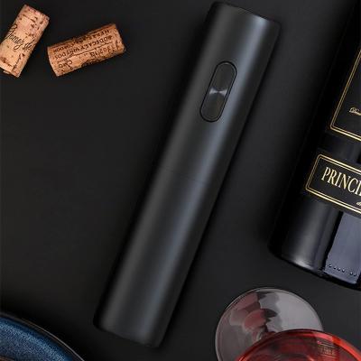 Cina Adult FDA Electric Wine Opener Set With Color Box Foil Cutter in vendita