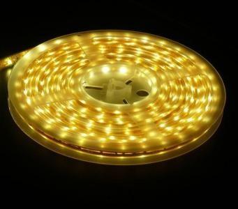 Cina SMD 2835 120led ha condotto 3000K caldo/6000K bianchi della luce di striscia/bianchi in vendita