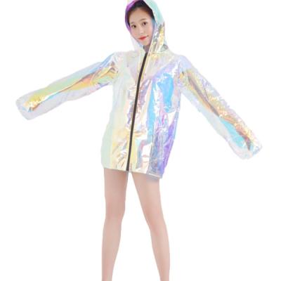 Cina Gli adulti dell'OEM piovono i cappotti con le strisce riflettenti iridescenti zippano su in vendita