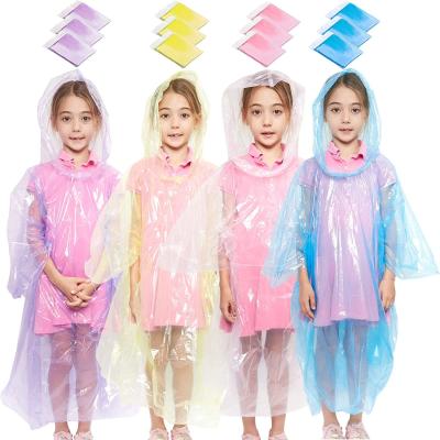 中国 Multieventによっては使い捨て可能な透明なフード付き コートのポンチョ0.05 Mm Thciknessが雨が降る 販売のため