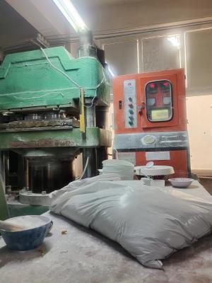 Chine Poudre UC1P de résine du produit chimique 108-78-1 MF pour la vaisselle de mélamine à vendre