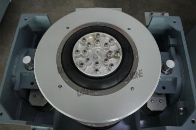 China Máquina sinusoidaa controlada por computador do teste de vibração com padrão de IEC 60068 à venda