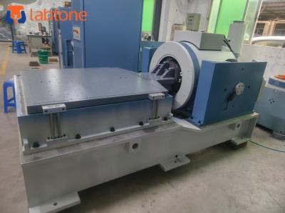 中国 振動試験システム 3軸方向 800 kg 効果負荷 4000 マックス 刺激力 販売のため