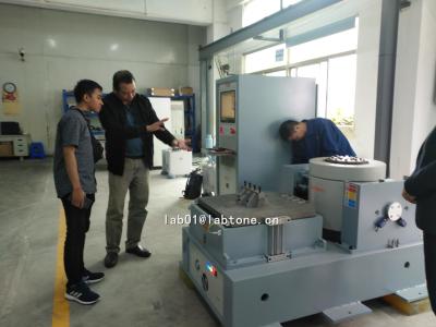 Chine Le système d'essai aléatoire de vibration de sinus sont conformes à la norme internationale de MIL-STD-810F à vendre