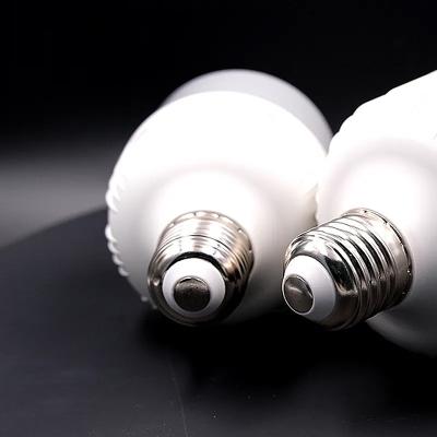 中国 高ルメンT型LED電球T80 T100 T120 T140 E26 E27 B22 販売のため