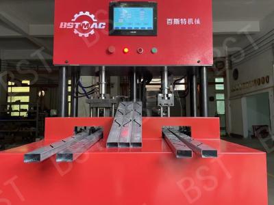 中国 アルミニウムCNCの油圧管の打つ機械 販売のため