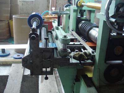 Cina Bobina d'acciaio del CR JZQ350 che fende linea 9CrSi con il sistema di controllo elettrico in vendita