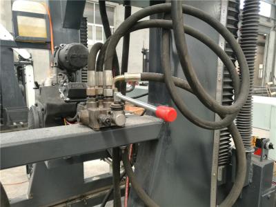 중국 나무의 줄기를 줄이기 위한 디젤 엔진 수평선상 가지고 다닐 수 있는 띠톱 기계 판매용