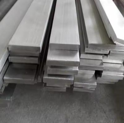 Chine Barre rectangulaire en acier inoxydable tirée à froid 3 mm 4 mm 304 Barre carrée en acier inoxydable à vendre
