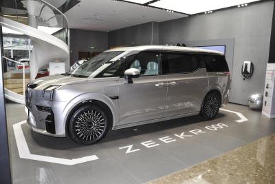 Cina automobili di lusso ZEEKR 009 di 100kwh EV VOI automobili elettriche automatiche MPV della berlina di LHD in vendita