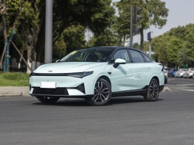 Cina Berline elettriche di lusso intelligenti bianche compatte P5 di Xpeng dell'automobile elettrica della berlina in vendita