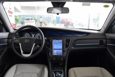 Cina I veicoli del taxi di New Energy dell'automobile elettrica della berlina di BAIC EU260 hanno usato SUV a quattro ruote in vendita