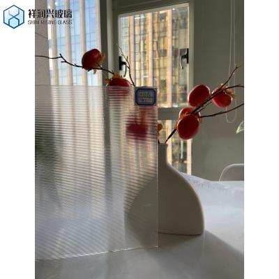 Κίνα 3mm-8mm Clear Base Glass Flutelite-S διακοσμητικό ανάγλυφο γυαλί για τύπους παραθύρων προς πώληση