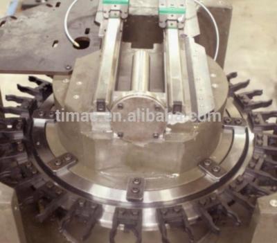 중국 5 축 금속 CNC 프레싱 머신 1400kg 최대 테이블 부하와 Fanuc 가공 센터 판매용