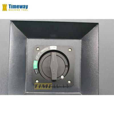 중국 VMC650 VMC850 CNC 프레싱 머신 수직 가공 센터 용량 350 판매용