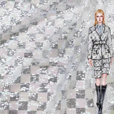 China Stoffen van het Nonstretched de Bruids Kant, ODM Geborduurd Mesh Fabric By The Yard Te koop