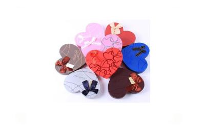 Cina Contenitori di regalo di lusso del piccolo cartone con i coperchi/scatole di cartone laminate fatte a mano in vendita