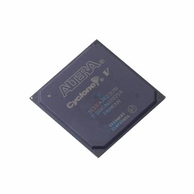Cina Circuito integrato IC dei componenti elettronici di 5CEFA7F23I7N 5CEFA7F23I7N FBGA-484 in vendita