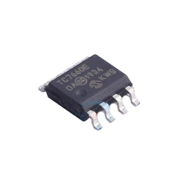 Cina TC7660EOA713 nuovo ed originale TC7660EOA713 SOIC-8 Circuito integrato in vendita