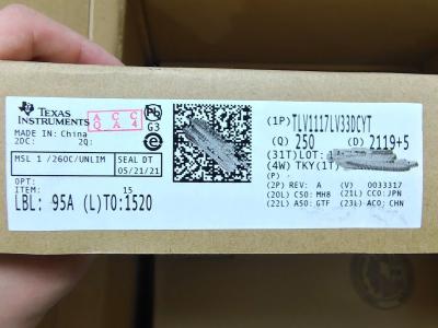 中国 TLV1117LV33DCY SOT-223 SMDIntegratedはMCUのコントローラーのミクロ制御を巡回する 販売のため