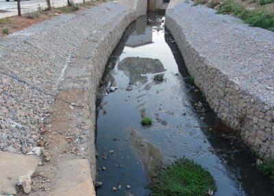 Cina maglia del gabbione galvanizzata 4mm di protezione della sponda del fiume di 80x100mm in vendita