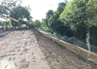 Cina Ripiena 2X1X1m Mesh Welded Gabion Box di tessitura in vendita