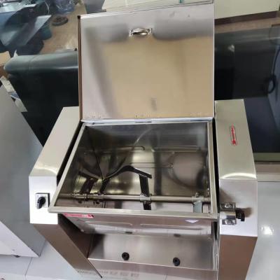 Chine Mélangeur horizontal industriel 25kg de la pâte de SS201 42r/Min pour le secteur de la boulangerie et les magasins de gâteau à vendre