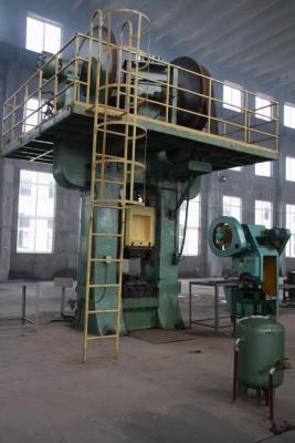 China Grande imprensa de parafuso do forjamento da energia, imprensa de forjamento quente hidráulica para metais não-ferrosos à venda