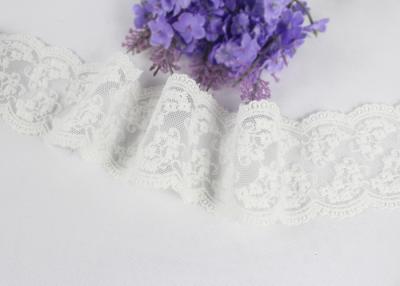 Chine Outre du filet floral blanc équilibre brodé de dentelle pour le coton de la chaussette 100 % de la fille à vendre