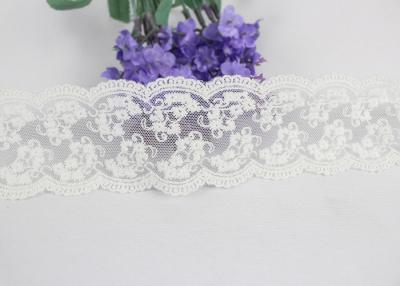 Chine Outre du filet floral blanc équilibre brodé de dentelle pour le coton de la chaussette 100 % de la fille à vendre