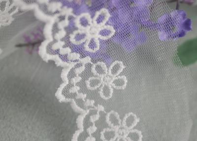 Chine Ruban en nylon de dentelle de broderie de fleur d'équilibre de dentelle de conception faite sur commande de dentelle pour la robe de Tulle à vendre