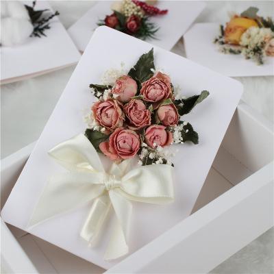 Cina Bella carta secca fatta a mano dei fiori con i fiori del Gypsophila del respiro del bambino in vendita