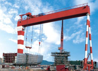 Cina la gru a cavalletto della costruzione di nave da 200 tonnellate/cantiere navale elettrici Cranes per la costruzione della sezione del guscio in vendita