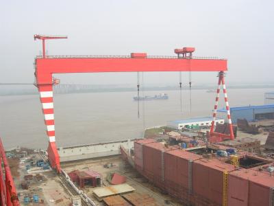 Cina gru a cavalletto elettrica da 300 tonnellate con il Doppio Carrello per la costruzione di nave in vendita