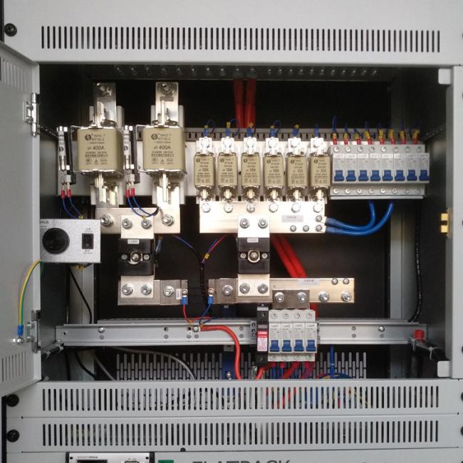 Delta PRS3000 intelligent monitoring unit close-up