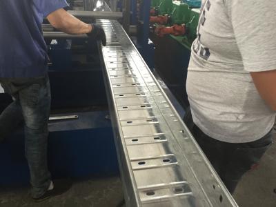 Китай ISO Certification Cable Tray Roll Forming Machine 20 Roller Stations Chain Dirve продается