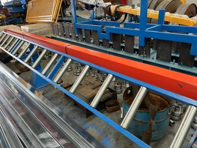 China Máquina perfiladeira de perfil C U com corte de ± 0,5 mm Dimensão de 55.000*800*1.200 mm à venda
