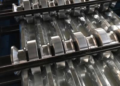 Cina Rotolo delle mattonelle della piattaforma della lamiera di acciaio che forma il rotolo della piattaforma metallo/della macchina che forma macchina in vendita