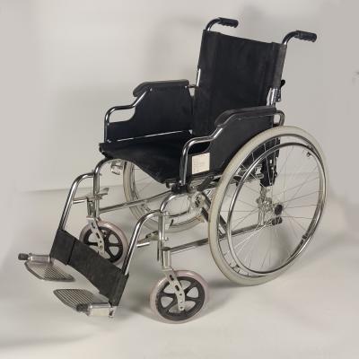 中国 机のArmrestの上のフリップの折り畳み式の軽量アルミニウム手動車椅子 販売のため