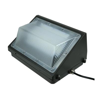China ETL DLC 40W-120W LED Wall Pack Outdoor Dusk To Dawn for sale