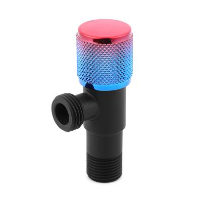 China El OEM SS304 cepilló la válvula de ángulo para los fabricantes de hielo del grifo del lavabo 130g en venta