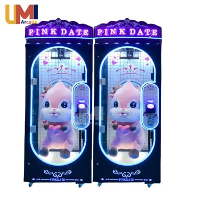 China Coin Operated Prize Machine Gift Vending Game Scissors Cut Machine Amusement Arcade Game Pink Date Prize Machine Shopping Mall for sale