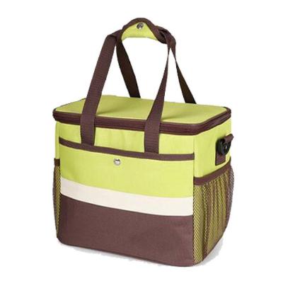 Chine Les divers styles ont isolé la taille du matériel 29x22x24 cm d'Oxford de sacs de refroidisseur à vendre