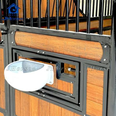 Κίνα Εύκολη Εγκατάσταση Προϊόντος Ιππασίας Προκατασκευασμένου Εξοπλισμού Φάρμας Στάβλος Αλόγων Μεγάλη Μπροστινή Πόρτα προς πώληση