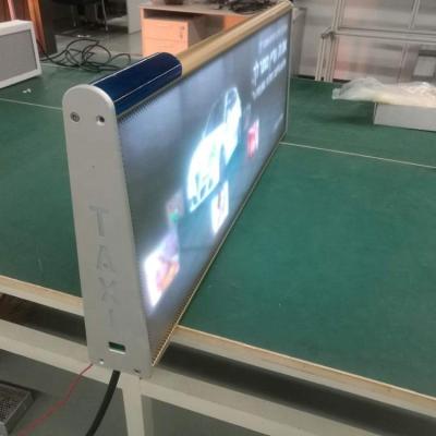 Cina Esposizione di LED superiore del doppio del lato di WIFI LED di pubblicità dello schermo del segno 4G taxi all'aperto telecomandato della guida in vendita