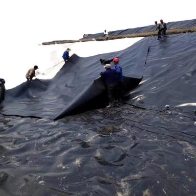 Cina Hdpe Geomembrane Pond Liner For Fish Pond 0.3-3mm Lunghezza di rotolamento 50-200m Larghezza 1m-10m in vendita