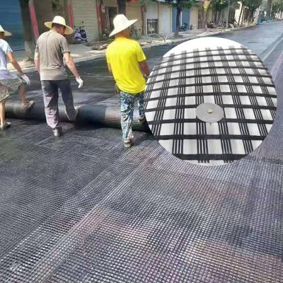 Cina Stile di progettazione industriale 100KN Fibra di vetro Geogrid rinforzare viali Autostrade e strade in vendita